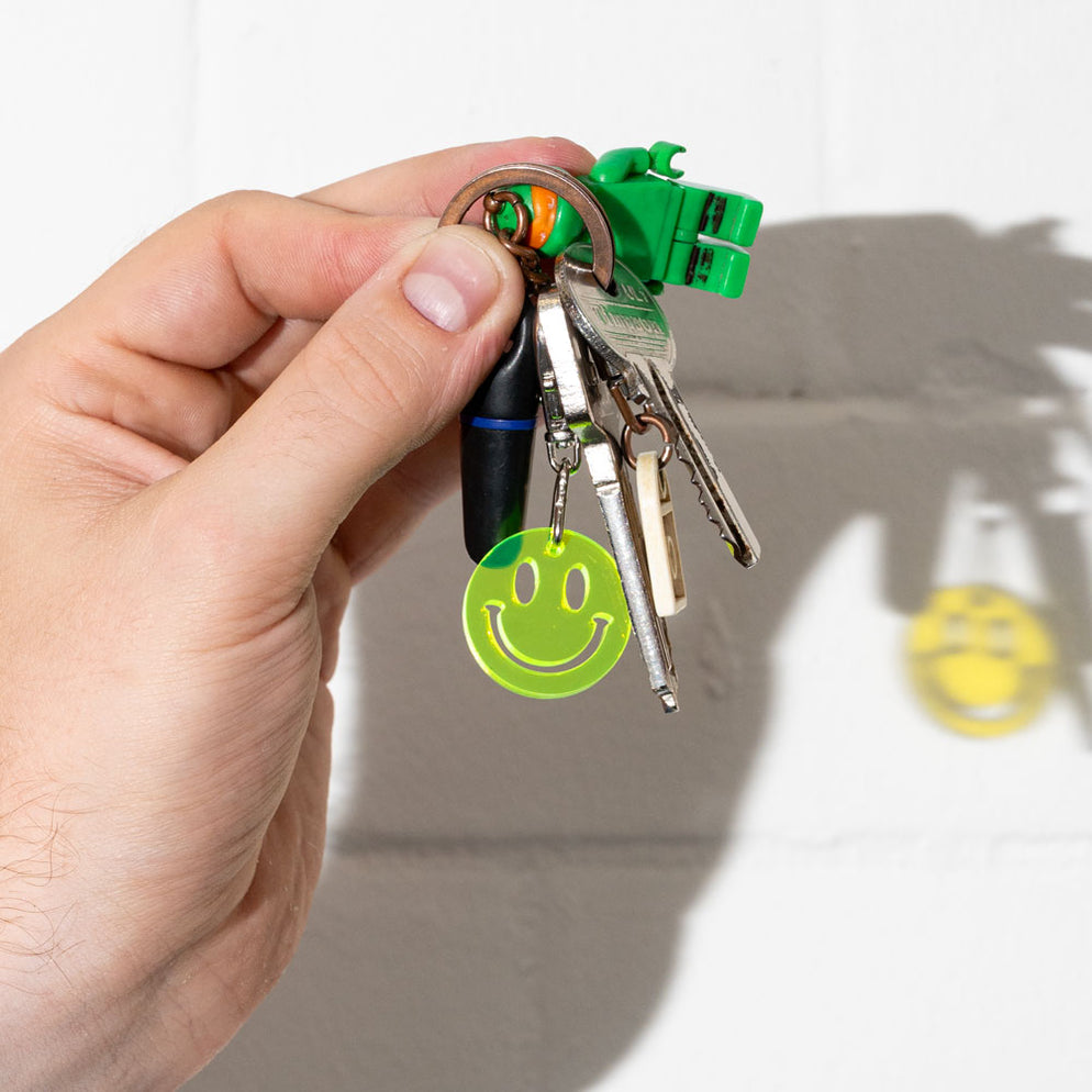 Fluorescent Smile Clip Keyring 25mm — Fred Aldous